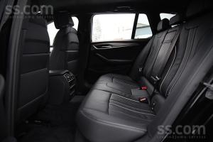 Melns BMW 530 2019 Tukums, ar dzinēja tilpumu 3.00 L un nobraukumu 229 tūkst. km par 24990 €, foto 27 vietnē AUTOMOTO.COM.LV