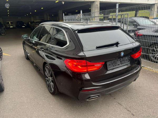 Black BMW 530 2019 in Vilnius, with an engine capacity of 2.00 L and mileage of 103 thousand km for 29000 €, photo 8 on AUTOMOTO.COM.LV