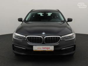 Black BMW 530 2019 in Vilnius, with an engine capacity of 3.00 L and mileage of 217 thousand km for 21999 €, photo 4 on AUTOMOTO.COM.LV