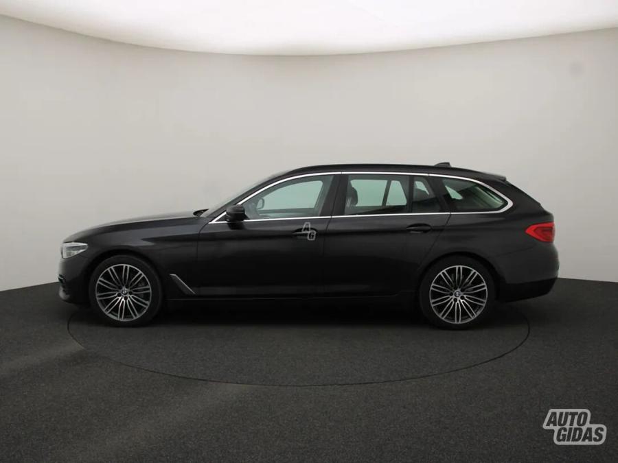 Black BMW 530 2019 in Vilnius, with an engine capacity of 3.00 L and mileage of 217 thousand km for 21999 €, photo 7 on AUTOMOTO.COM.LV