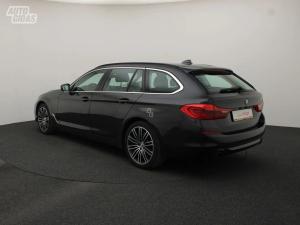 Black BMW 530 2019 in Vilnius, with an engine capacity of 3.00 L and mileage of 217 thousand km for 21999 €, photo 8 on AUTOMOTO.COM.LV