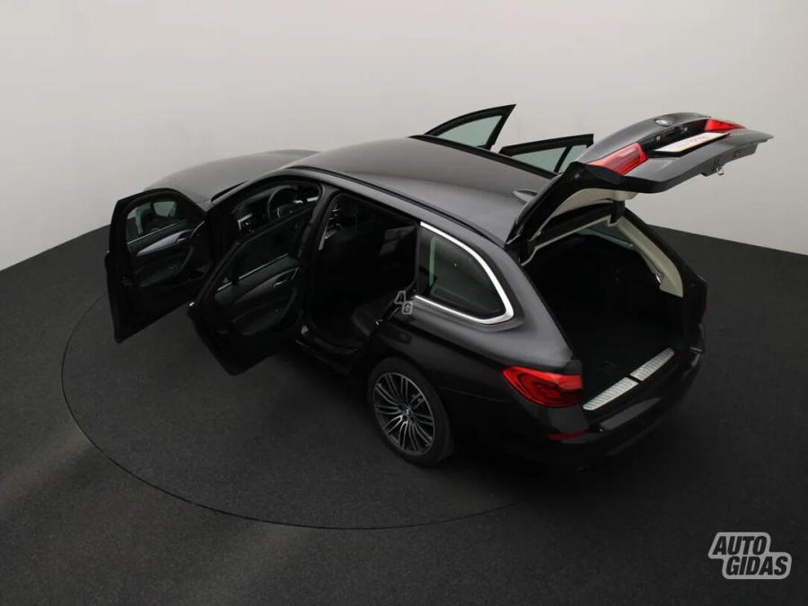 Black BMW 530 2019 in Vilnius, with an engine capacity of 3.00 L and mileage of 217 thousand km for 21999 €, photo 14 on AUTOMOTO.COM.LV