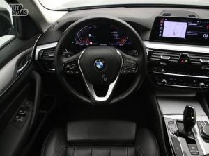 Black BMW 530 2019 in Vilnius, with an engine capacity of 3.00 L and mileage of 217 thousand km for 21999 €, photo 18 on AUTOMOTO.COM.LV