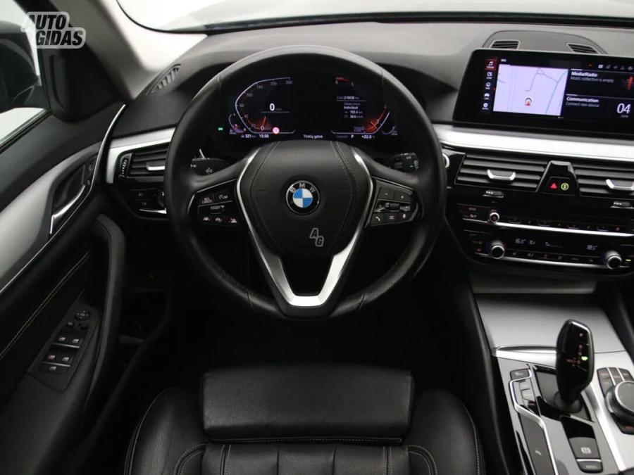 Black BMW 530 2019 in Vilnius, with an engine capacity of 3.00 L and mileage of 217 thousand km for 21999 €, photo 18 on AUTOMOTO.COM.LV