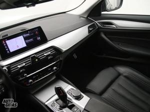 Black BMW 530 2019 in Vilnius, with an engine capacity of 3.00 L and mileage of 217 thousand km for 21999 €, photo 22 on AUTOMOTO.COM.LV