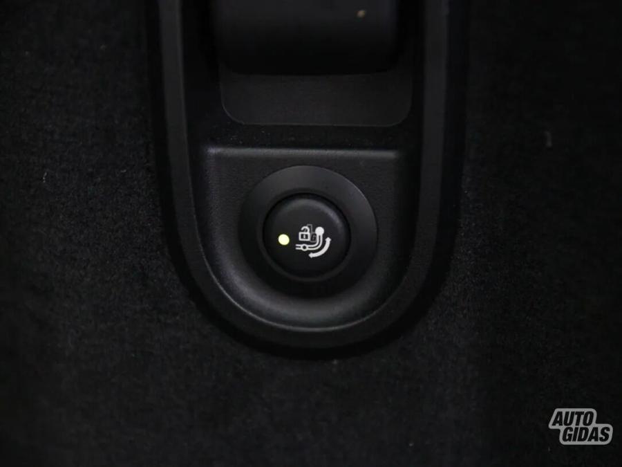Black BMW 530 2019 in Vilnius, with an engine capacity of 3.00 L and mileage of 217 thousand km for 21999 €, photo 37 on AUTOMOTO.COM.LV