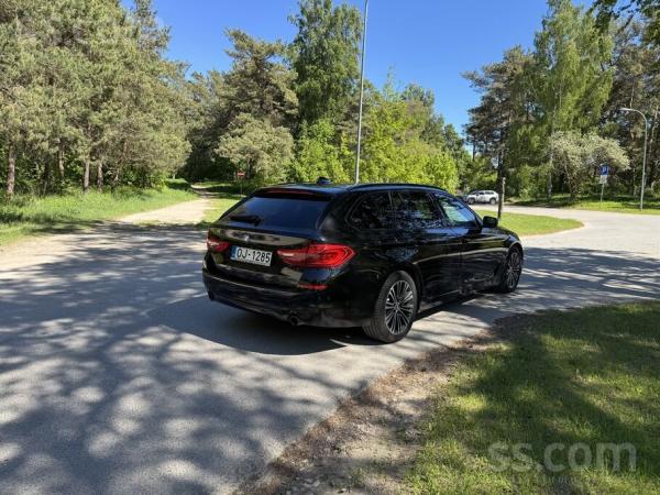 Black BMW 530 2019 in Jurmala, with an engine capacity of 3.00 L and mileage of 233 thousand km for 19500 €, photo 8 on AUTOMOTO.COM.LV