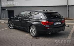 Black BMW 530 2019 in Riga, with an engine capacity of 3.00 L and mileage of 235 thousand km for 17000 €, photo 5 on AUTOMOTO.COM.LV