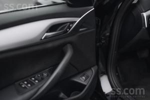 Black BMW 530 2019 in Riga, with an engine capacity of 3.00 L and mileage of 235 thousand km for 17000 €, photo 11 on AUTOMOTO.COM.LV