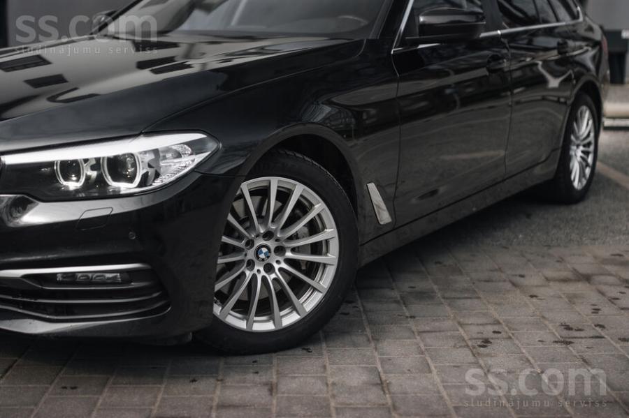 Black BMW 530 2019 in Riga, with an engine capacity of 3.00 L and mileage of 235 thousand km for 17000 €, photo 20 on AUTOMOTO.COM.LV