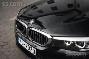 Black BMW 530 2019 in Riga, with an engine capacity of 3.00 L and mileage of 235 thousand km for 17000 €, photo 21 on AUTOMOTO.COM.LV