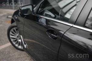 Black BMW 530 2019 in Riga, with an engine capacity of 3.00 L and mileage of 235 thousand km for 17000 €, photo 24 on AUTOMOTO.COM.LV