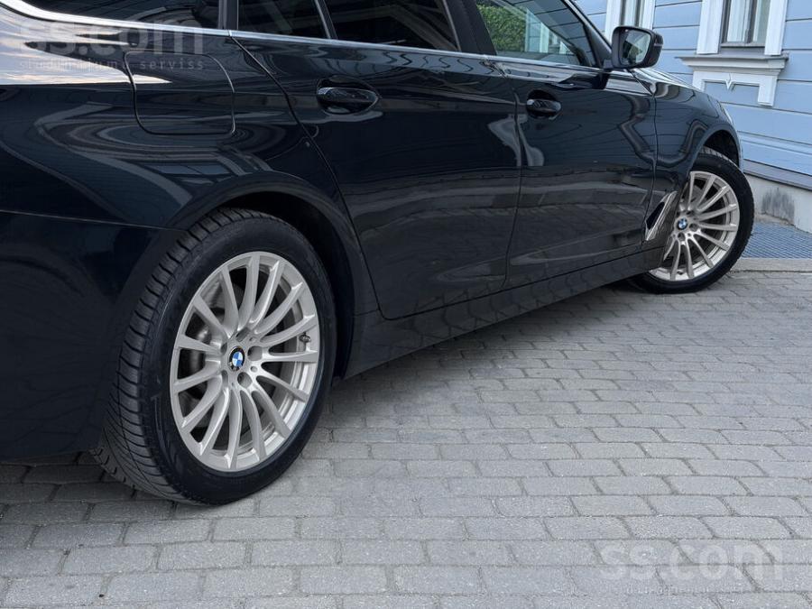 Melns BMW 530 2019 Rīga, ar dzinēja tilpumu 3.00 L un nobraukumu 235 tūkst. km par 16800 €, foto 14 vietnē AUTOMOTO.COM.LV