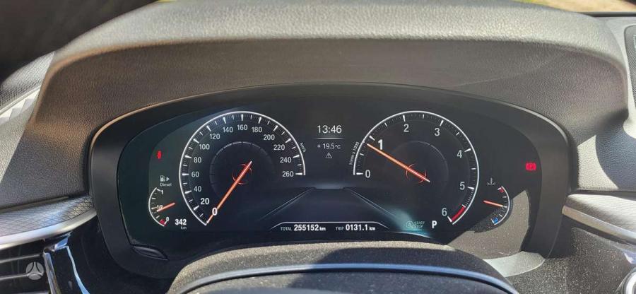 Черный БМВ 530 2019 в Аникщяй, объемом двигателя 2.99 л и пробегом 255 тыс. км за 17500 €, фото 7 на AUTOMOTO.COM.LV