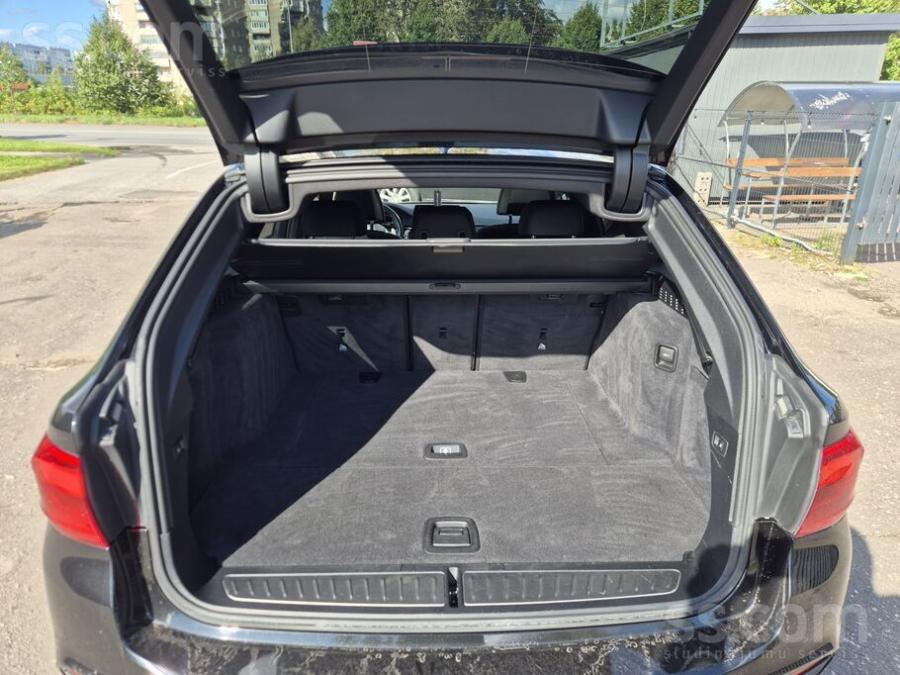 Melns BMW 530 2019 Rīga, ar dzinēja tilpumu 3.00 L un nobraukumu 306 tūkst. km par 22990 €, foto 11 vietnē AUTOMOTO.COM.LV