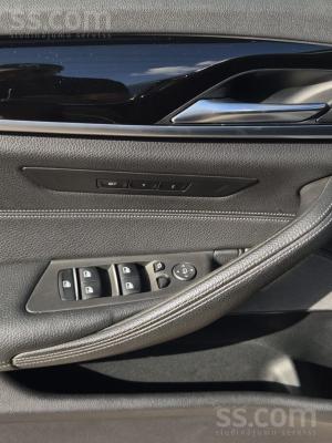 Melns BMW 530 2019 Rīga, ar dzinēja tilpumu 3.00 L un nobraukumu 306 tūkst. km par 22990 €, foto 16 vietnē AUTOMOTO.COM.LV