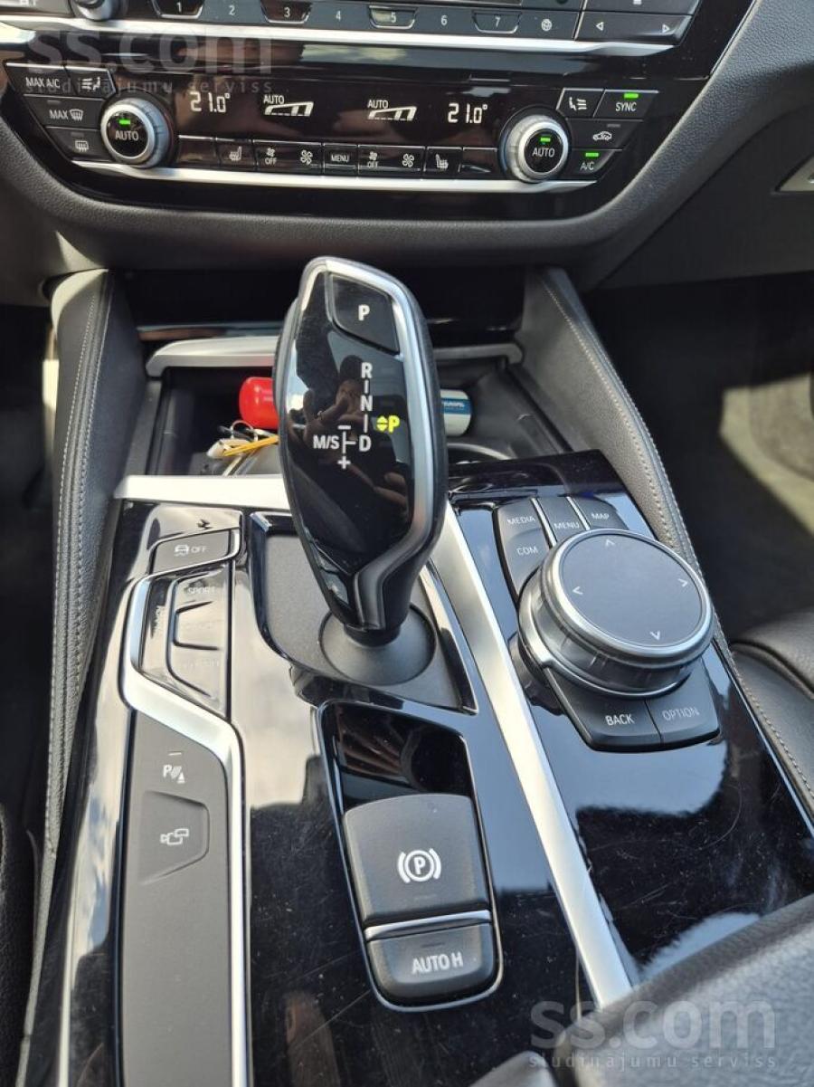 Melns BMW 530 2019 Rīga, ar dzinēja tilpumu 3.00 L un nobraukumu 306 tūkst. km par 22990 €, foto 17 vietnē AUTOMOTO.COM.LV