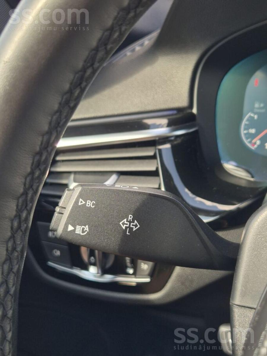Melns BMW 530 2019 Rīga, ar dzinēja tilpumu 3.00 L un nobraukumu 306 tūkst. km par 22990 €, foto 24 vietnē AUTOMOTO.COM.LV