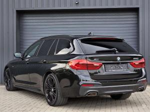 Black BMW 530 2019 in Kaunas, with an engine capacity of 2.00 L and mileage of 290 thousand km for 18999 €, photo 5 on AUTOMOTO.COM.LV