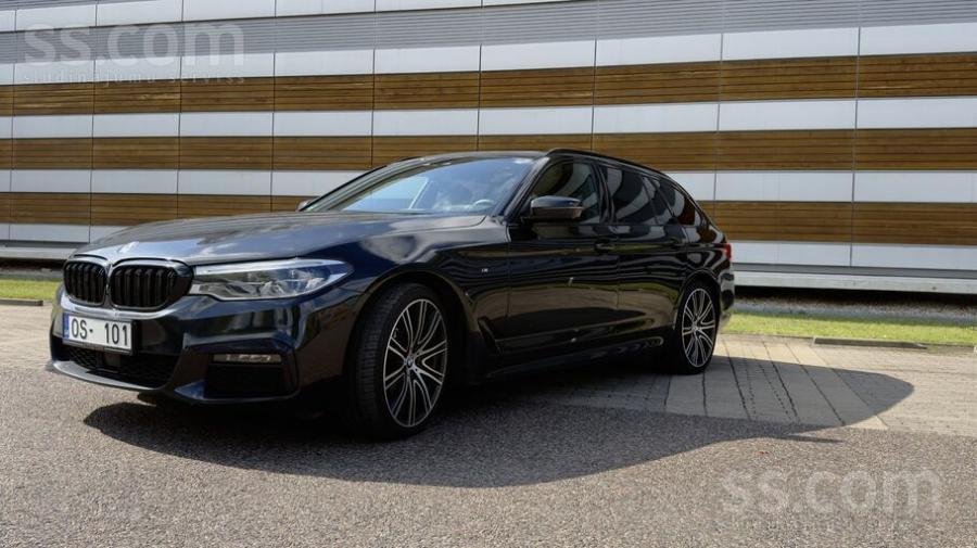 Black BMW 530 2019 in Riga, with an engine capacity of 3.00 L and mileage of 181 thousand km for 27690 €, photo 3 on AUTOMOTO.COM.LV