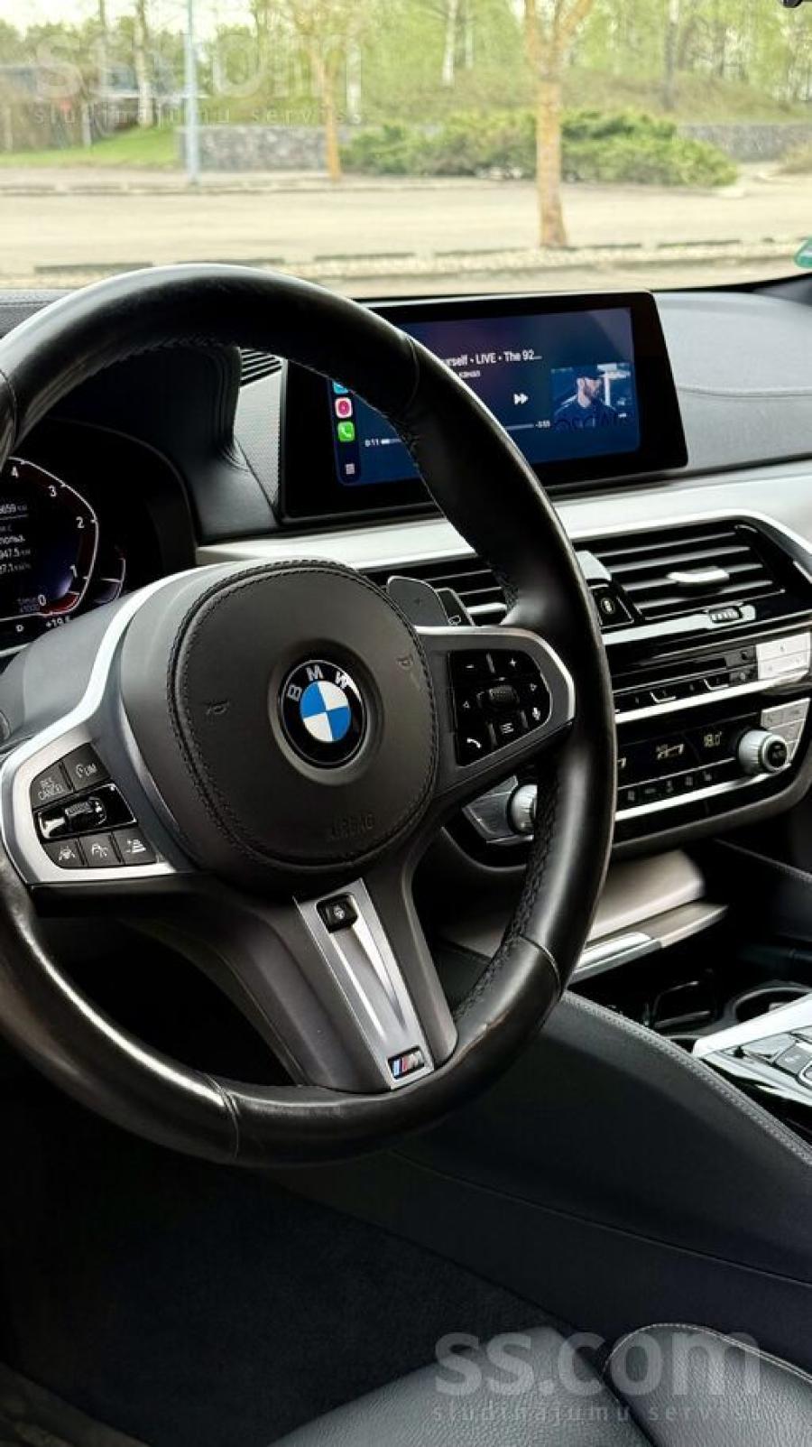 Black BMW 530 2019 in Riga, with an engine capacity of 3.00 L and mileage of 181 thousand km for 27690 €, photo 9 on AUTOMOTO.COM.LV
