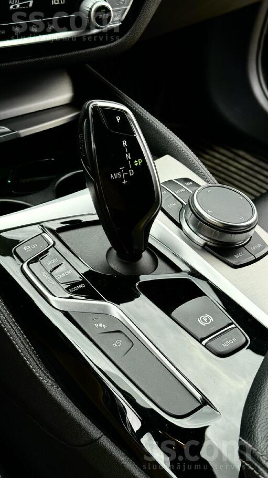 Black BMW 530 2019 in Riga, with an engine capacity of 3.00 L and mileage of 181 thousand km for 27690 €, photo 10 on AUTOMOTO.COM.LV