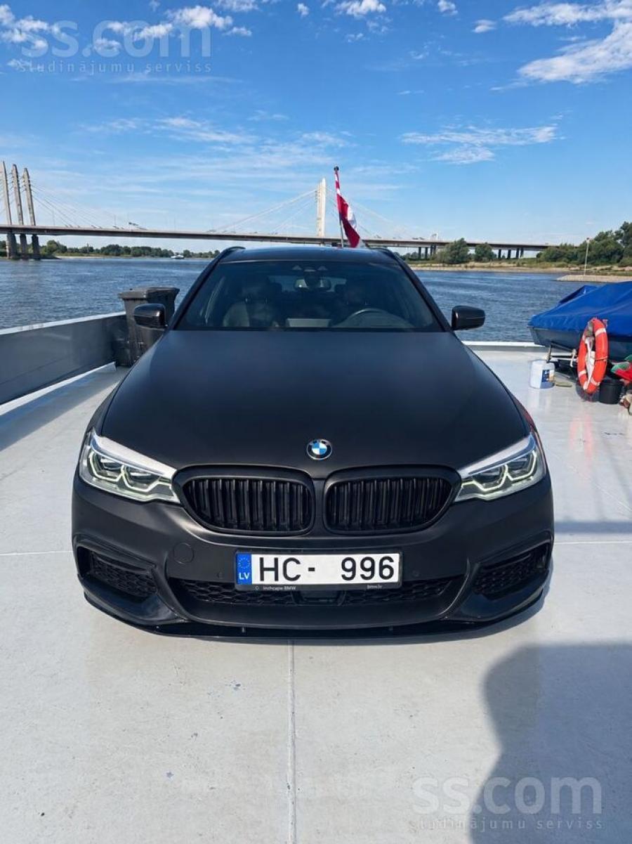 Black BMW 530 2019 in Liepaja, with an engine capacity of 3.00 L and mileage of 74 thousand km for 30000 €, photo 4 on AUTOMOTO.COM.LV