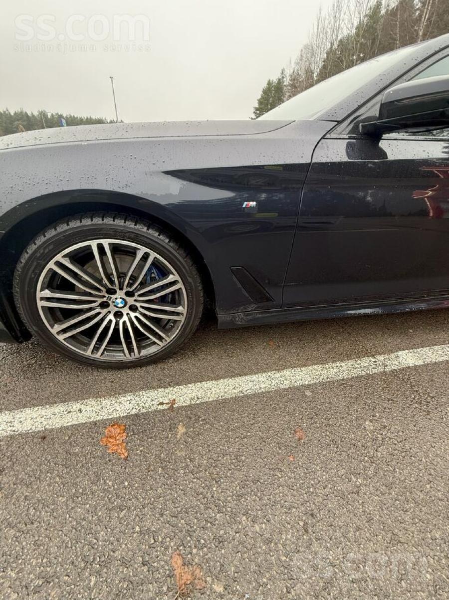 Melns BMW 530 2020 Rīga, ar dzinēja tilpumu 3.00 L un nobraukumu 124 tūkst. km par 32900 €, foto 4 vietnē AUTOMOTO.COM.LV
