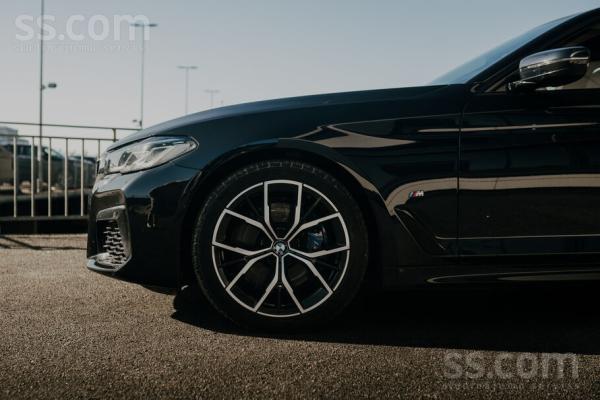 Black BMW 530 2020 in Tukums, with an engine capacity of 2.00 L and mileage of 180 thousand km for 22600 €, photo 6 on AUTOMOTO.COM.LV