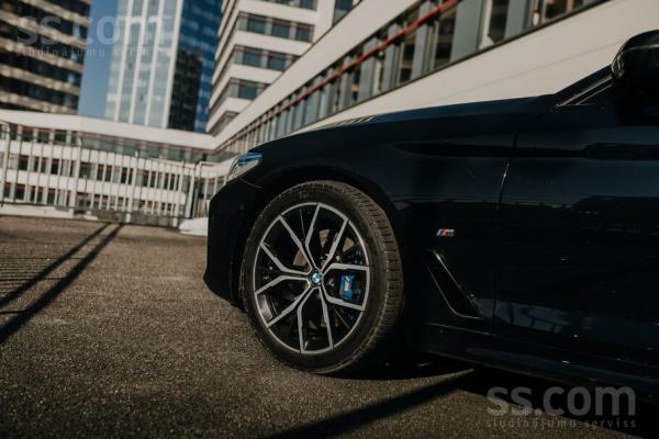 Black BMW 530 2020 in Tukums, with an engine capacity of 2.00 L and mileage of 180 thousand km for 22600 €, photo 10 on AUTOMOTO.COM.LV