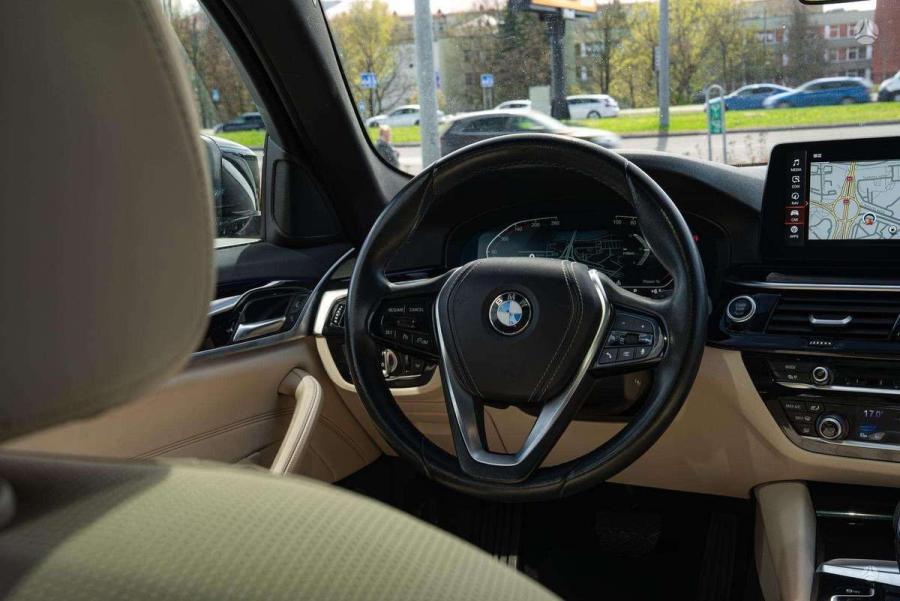 Черный БМВ 530 2020 в Вильнюс, объемом двигателя 2.00 л и пробегом 93 тыс. км за 27990 €, фото 31 на AUTOMOTO.COM.LV