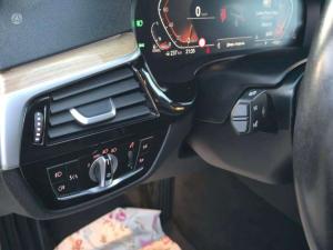 Black BMW 530 2020 in Vilnius, with an engine capacity of 2.99 L and mileage of 331 thousand km for 16800 €, photo 15 on AUTOMOTO.COM.LV