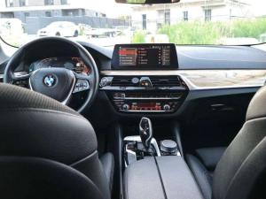 Black BMW 530 2020 in Vilnius, with an engine capacity of 2.99 L and mileage of 331 thousand km for 16800 €, photo 18 on AUTOMOTO.COM.LV