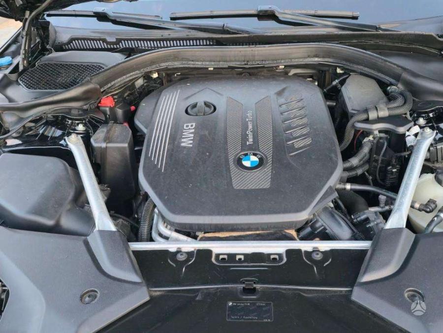 Black BMW 530 2020 in Vilnius, with an engine capacity of 2.99 L and mileage of 331 thousand km for 16800 €, photo 25 on AUTOMOTO.COM.LV
