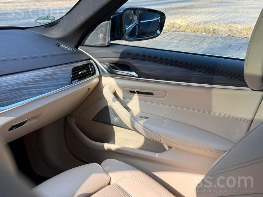Melns BMW 530 2020 Rīga, ar dzinēja tilpumu 2.00 L un nobraukumu 87 tūkst. km par 38990 €, foto 14 vietnē AUTOMOTO.COM.LV