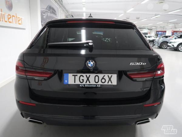 Melns BMW 530 2021 Kauņa, ar dzinēja tilpumu 0.00 L un nobraukumu 95 tūkst. km par 29919 €, foto 8 vietnē AUTOMOTO.COM.LV