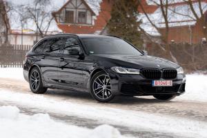 Melns BMW 530 2021 Jelgava, ar dzinēja tilpumu 2.00 L un nobraukumu 136 tūkst. km par 38900 €, foto 2 vietnē AUTOMOTO.COM.LV