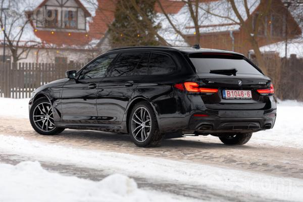 Melns BMW 530 2021 Jelgava, ar dzinēja tilpumu 2.00 L un nobraukumu 136 tūkst. km par 38900 €, foto 4 vietnē AUTOMOTO.COM.LV