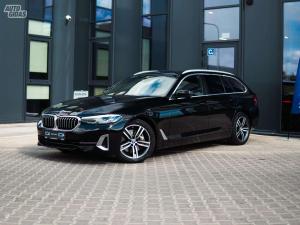 Black BMW 530 2021 in Marijampole, with an engine capacity of 3.00 L and mileage of 77 thousand km for 34950 €, photo 3 on AUTOMOTO.COM.LV