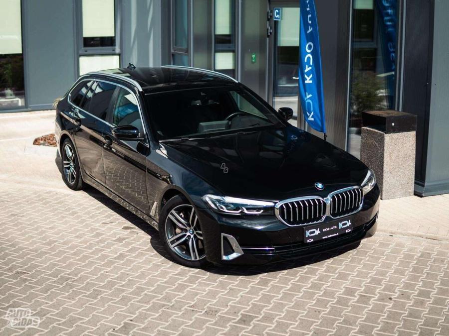 Black BMW 530 2021 in Marijampole, with an engine capacity of 3.00 L and mileage of 77 thousand km for 34950 €, photo 4 on AUTOMOTO.COM.LV