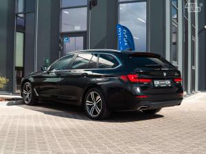 Black BMW 530 2021 in Marijampole, with an engine capacity of 3.00 L and mileage of 77 thousand km for 34950 €, photo 7 on AUTOMOTO.COM.LV