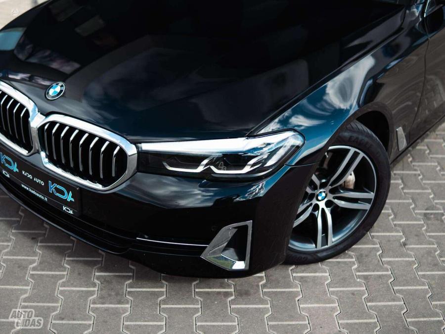 Black BMW 530 2021 in Marijampole, with an engine capacity of 3.00 L and mileage of 77 thousand km for 34950 €, photo 15 on AUTOMOTO.COM.LV