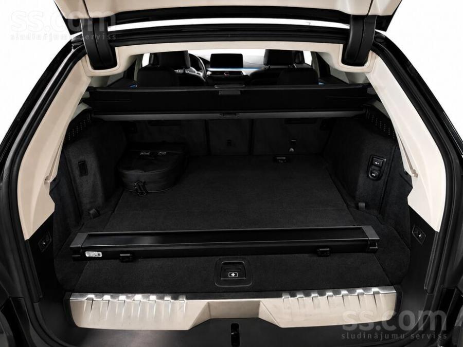 Melns BMW 530 2021 Rīga, ar dzinēja tilpumu 2.00 L un nobraukumu 159 tūkst. km par 24900 €, foto 24 vietnē AUTOMOTO.COM.LV