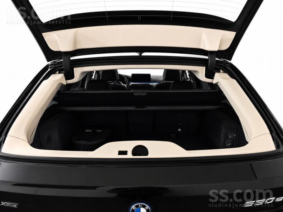 Melns BMW 530 2021 Rīga, ar dzinēja tilpumu 2.00 L un nobraukumu 159 tūkst. km par 24900 €, foto 25 vietnē AUTOMOTO.COM.LV