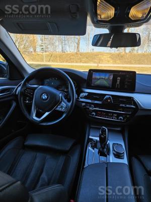 Melns BMW 530 2021 Tukums, ar dzinēja tilpumu 3.00 L un nobraukumu 159 tūkst. km par 26400 €, foto 14 vietnē AUTOMOTO.COM.LV