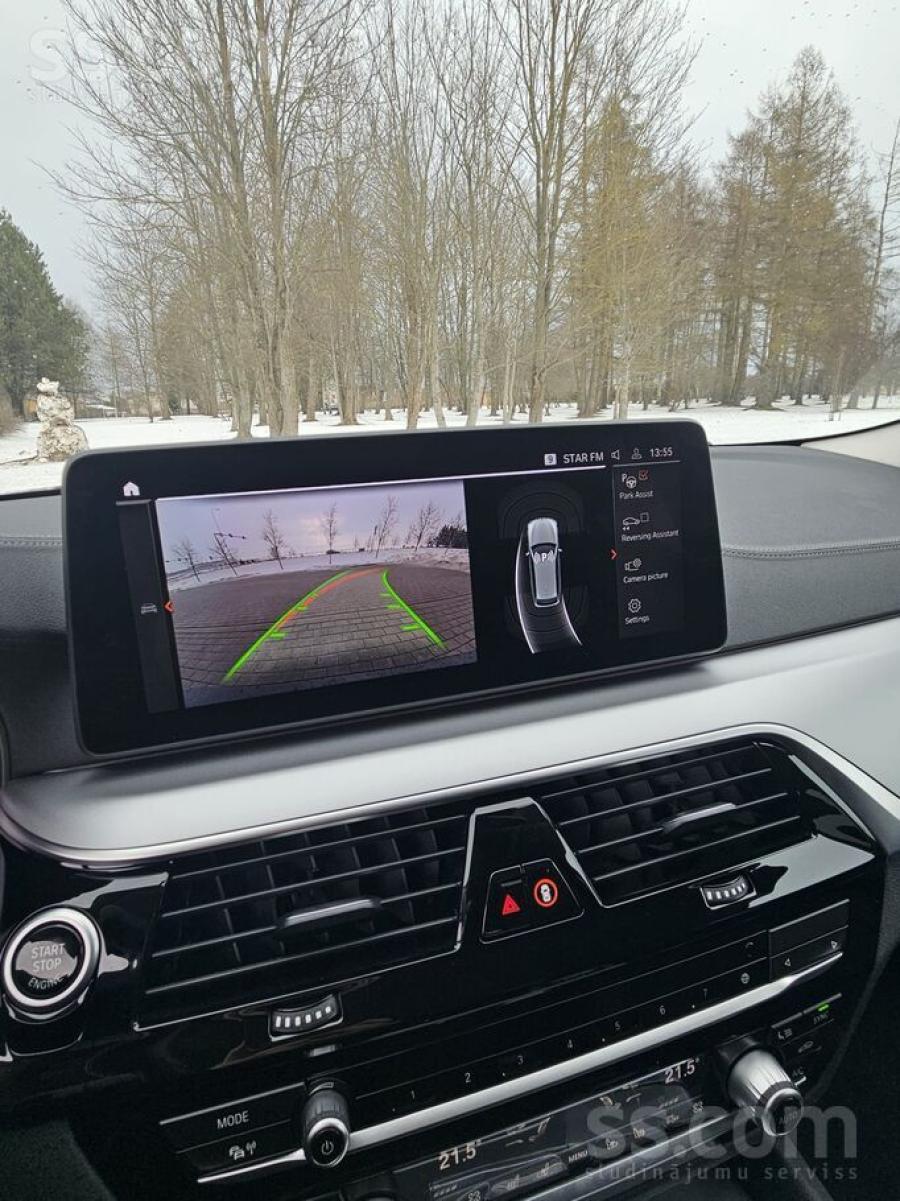 Melns BMW 530 2021 Tukums, ar dzinēja tilpumu 3.00 L un nobraukumu 159 tūkst. km par 26400 €, foto 24 vietnē AUTOMOTO.COM.LV