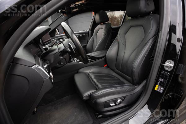 Black BMW 530 2021 in Jelgava, with an engine capacity of 2.00 L and mileage of 206 thousand km for 28900 €, photo 9 on AUTOMOTO.COM.LV