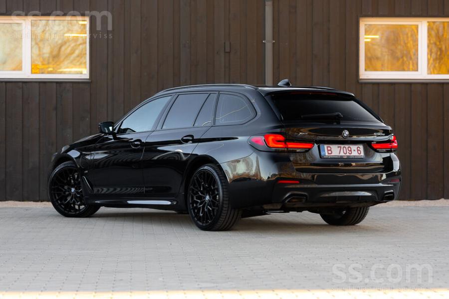 Melns BMW 530 2021 Jelgava, ar dzinēja tilpumu 2.00 L un nobraukumu 137 tūkst. km par 37000 €, foto 5 vietnē AUTOMOTO.COM.LV