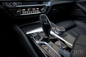 Melns BMW 530 2021 Jelgava, ar dzinēja tilpumu 2.00 L un nobraukumu 137 tūkst. km par 37000 €, foto 19 vietnē AUTOMOTO.COM.LV