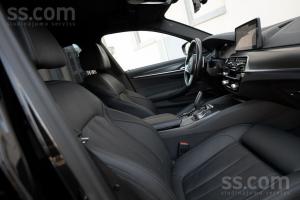 Melns BMW 530 2021 Jelgava, ar dzinēja tilpumu 2.00 L un nobraukumu 137 tūkst. km par 37000 €, foto 29 vietnē AUTOMOTO.COM.LV